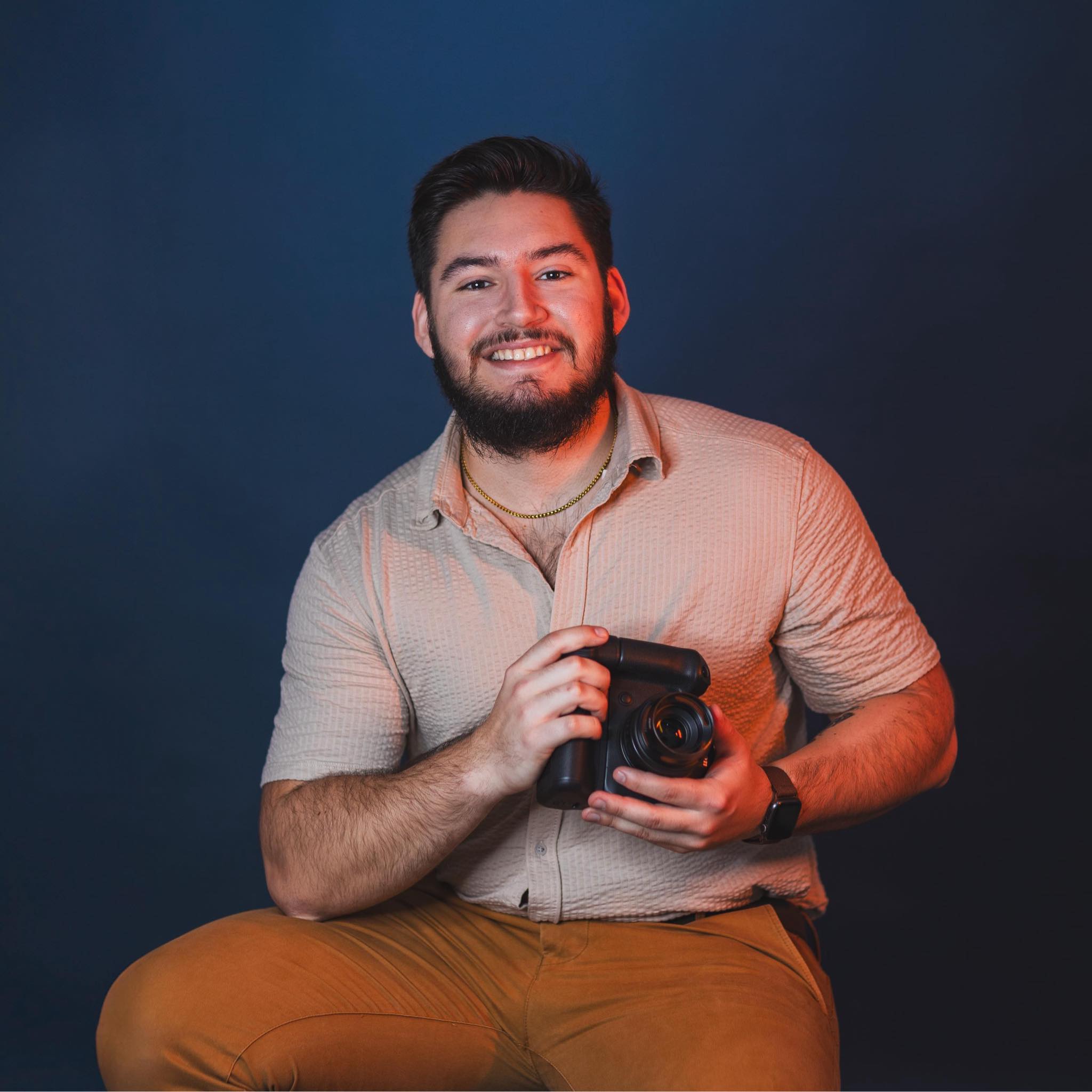 Photographer - Visuals of Kyle